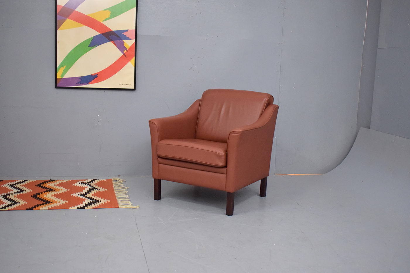 Small armchair with all leather upholstery - Modern Danish
